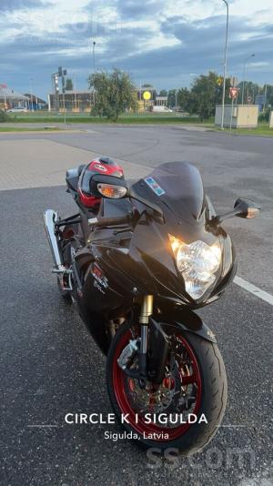 Suzuki Gsxr 2011 in Riga, with an engine capacity of 0.75 L and mileage of 0 thousand km for 5400 €, photo 8 on AUTOMOTO.COM.LV