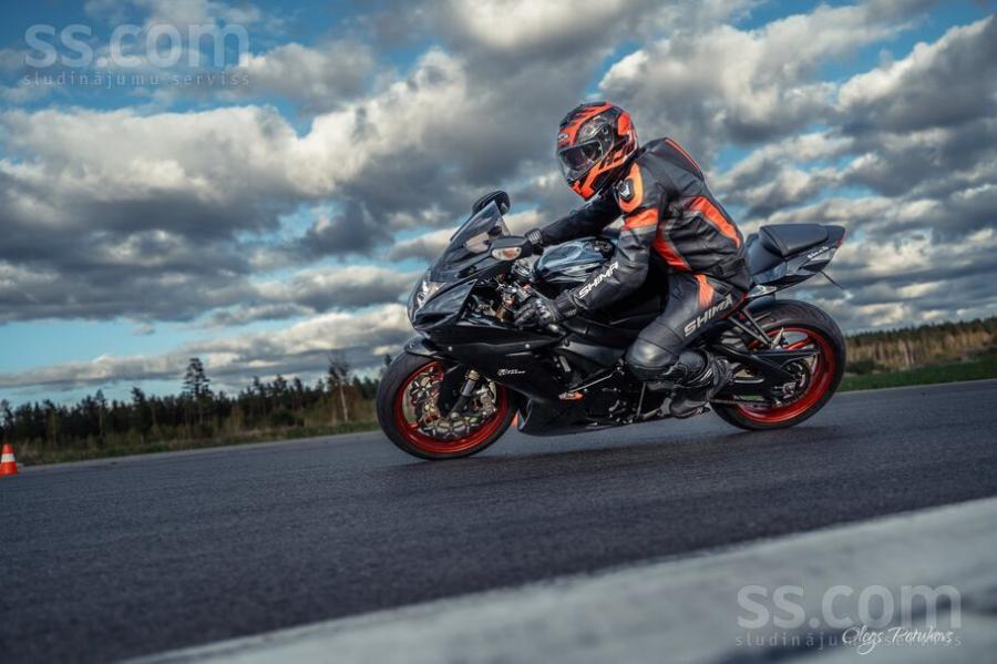 Suzuki Gsxr 2011 in Riga, with an engine capacity of 0.75 L and mileage of 0 thousand km for 5400 €, photo 9 on AUTOMOTO.COM.LV