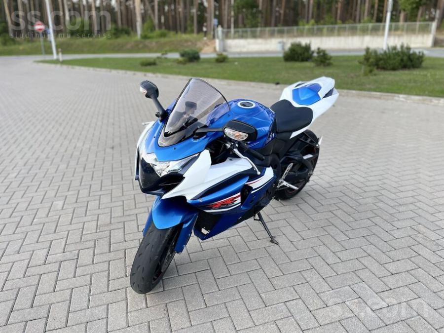 Suzuki Gsxr 2012 in Riga, with an engine capacity of 1.00 L and mileage of 0 thousand km for 7500 €, photo 2 on AUTOMOTO.COM.LV