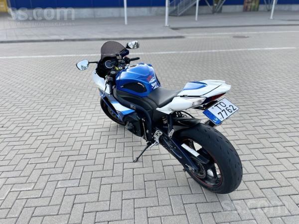 Suzuki Gsxr 2012 in Riga, with an engine capacity of 1.00 L and mileage of 0 thousand km for 7500 €, photo 3 on AUTOMOTO.COM.LV
