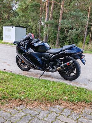 Melns Suzuki Hayabusa 2024 Tallina, ar dzinēja tilpumu 1.30 L un nobraukumu 26 tūkst. km par 14000 €, foto 5 vietnē AUTOMOTO.COM.LV