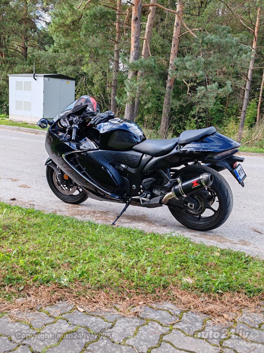 Melns Suzuki Hayabusa 2024 Tallina, ar dzinēja tilpumu 1.30 L un nobraukumu 26 tūkst. km par 14000 €, foto 5 vietnē AUTOMOTO.COM.LV