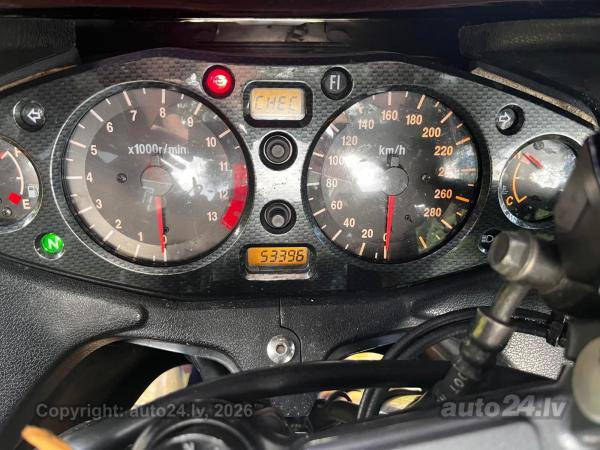 Синий Сузуки Hayabusa 2004 в Таллин, объемом двигателя 1.30 л и пробегом 53 тыс. км за 4500 €, фото 5 на AUTOMOTO.COM.LV