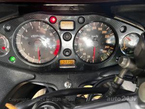 Zils Suzuki Hayabusa 2004 Tallina, ar dzinēja tilpumu 1.30 L un nobraukumu 53 tūkst. km par 4500 €, foto 6 vietnē AUTOMOTO.COM.LV