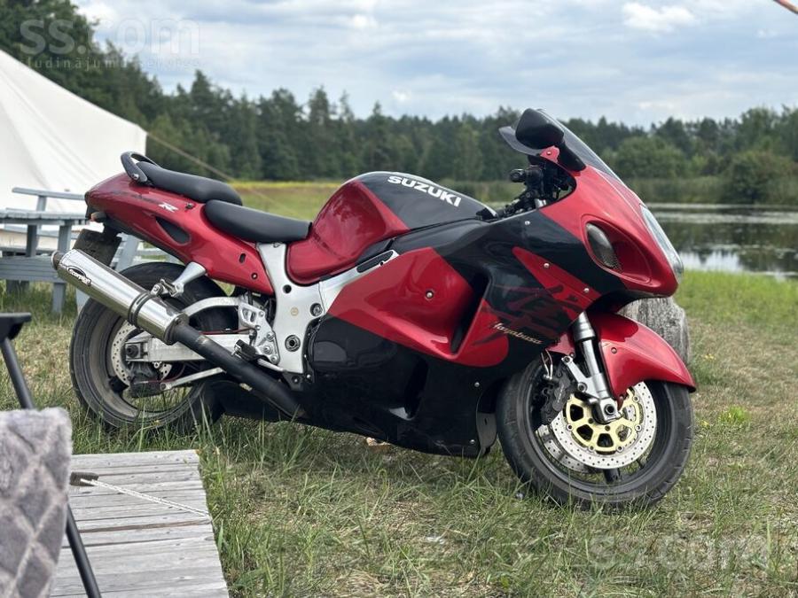 Suzuki Hayabusa 1999 in Riga, with an engine capacity of 1.30 L and mileage of 0 thousand km for 4650 €, photo 2 on AUTOMOTO.COM.LV