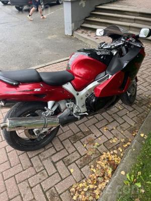 Suzuki Hayabusa 1999 in Riga, with an engine capacity of 1.30 L and mileage of 0 thousand km for 4650 €, photo 8 on AUTOMOTO.COM.LV