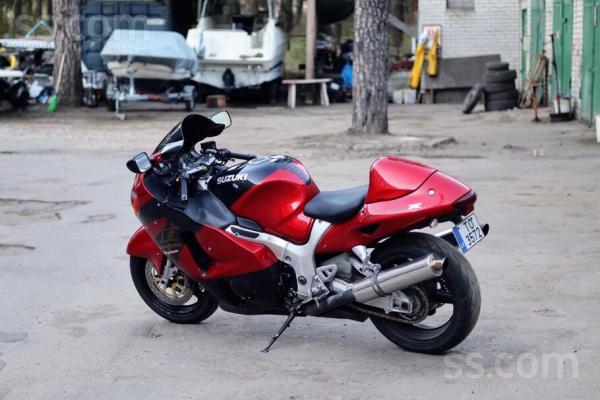 Сузуки Hayabusa 1999 в Рига, объемом двигателя 1.30 л и пробегом 0 тыс. км за 4200 €, фото 5 на AUTOMOTO.COM.LV