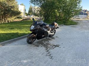 Сузуки Hayabusa 2004 в Салдус, объемом двигателя 1.30 л и пробегом 0 тыс. км за 4000 €, фото 3 на AUTOMOTO.COM.LV