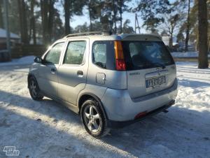 Pelēks Suzuki Ignis 2006 Viļņa, ar dzinēja tilpumu 1.50 L un nobraukumu 217 tūkst. km par 1000 €, foto 5 vietnē AUTOMOTO.COM.LV