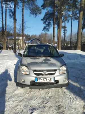 Pelēks Suzuki Ignis 2006 Viļņa, ar dzinēja tilpumu 1.50 L un nobraukumu 217 tūkst. km par 1000 €, foto 7 vietnē AUTOMOTO.COM.LV