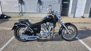 Black Suzuki Intruder 1988 in Vilnius, with an engine capacity of 1.40 L and mileage of 43 thousand km for 3100 €, photo 6 on AUTOMOTO.COM.LV
