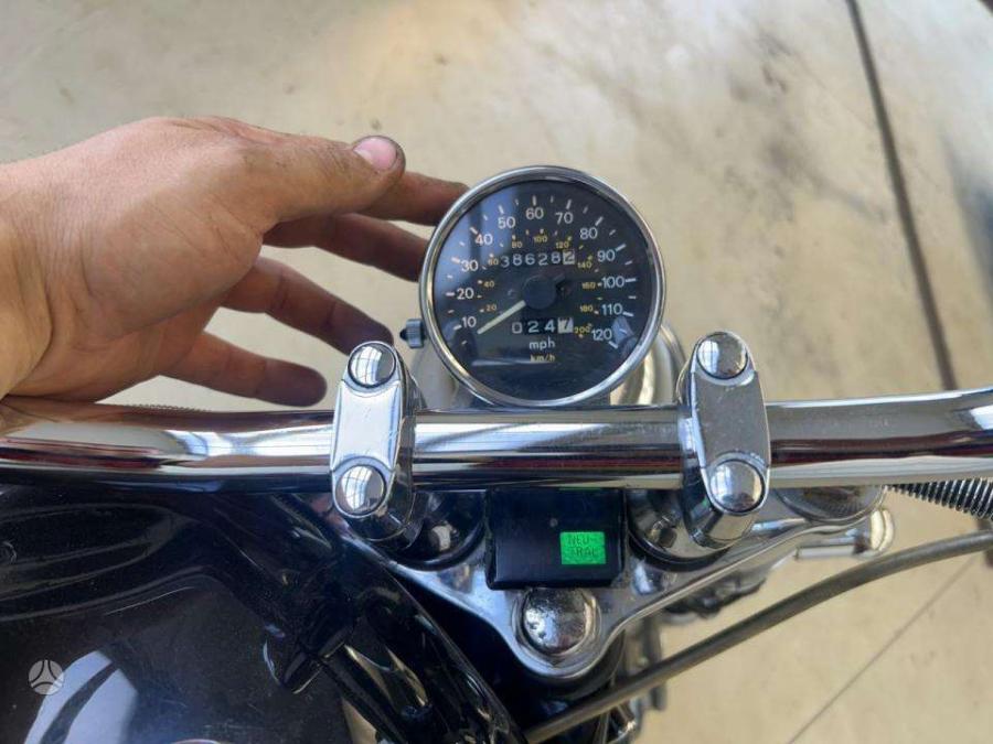 Black Suzuki Intruder 1991 in Radviliskis, with an engine capacity of 1.36 L and mileage of 62 thousand km for 2250 €, photo 10 on AUTOMOTO.COM.LV