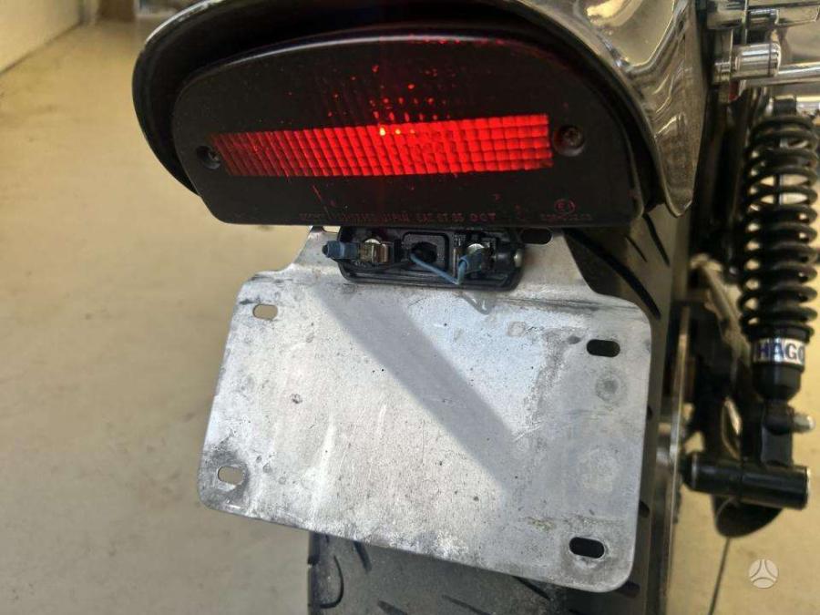 Black Suzuki Intruder 1991 in Radviliskis, with an engine capacity of 1.36 L and mileage of 62 thousand km for 2250 €, photo 14 on AUTOMOTO.COM.LV