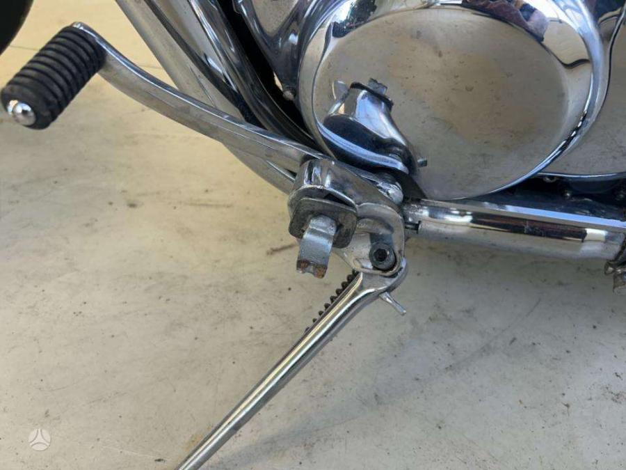 Black Suzuki Intruder 1991 in Radviliskis, with an engine capacity of 1.36 L and mileage of 62 thousand km for 2250 €, photo 17 on AUTOMOTO.COM.LV
