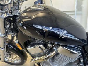 Black Suzuki Intruder 1991 in Radviliskis, with an engine capacity of 1.36 L and mileage of 62 thousand km for 2250 €, photo 18 on AUTOMOTO.COM.LV