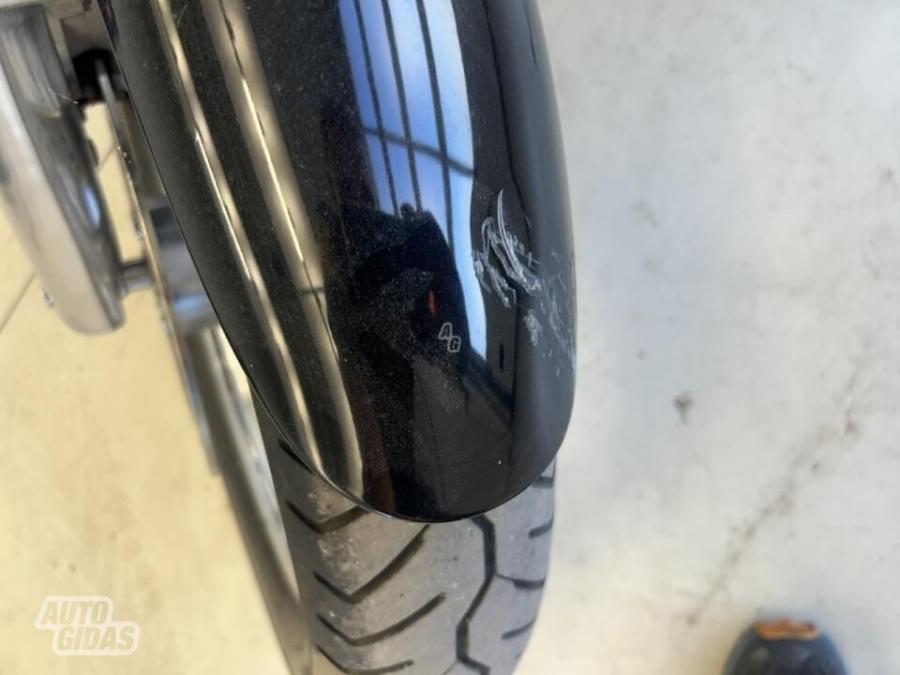 Melns Suzuki Intruder 1991 Radviliškis, ar dzinēja tilpumu 1.36 L un nobraukumu 62 tūkst. km par 2250 €, foto 12 vietnē AUTOMOTO.COM.LV