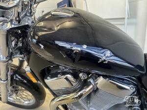 Melns Suzuki Intruder 1991 Radviliškis, ar dzinēja tilpumu 1.36 L un nobraukumu 62 tūkst. km par 2250 €, foto 18 vietnē AUTOMOTO.COM.LV