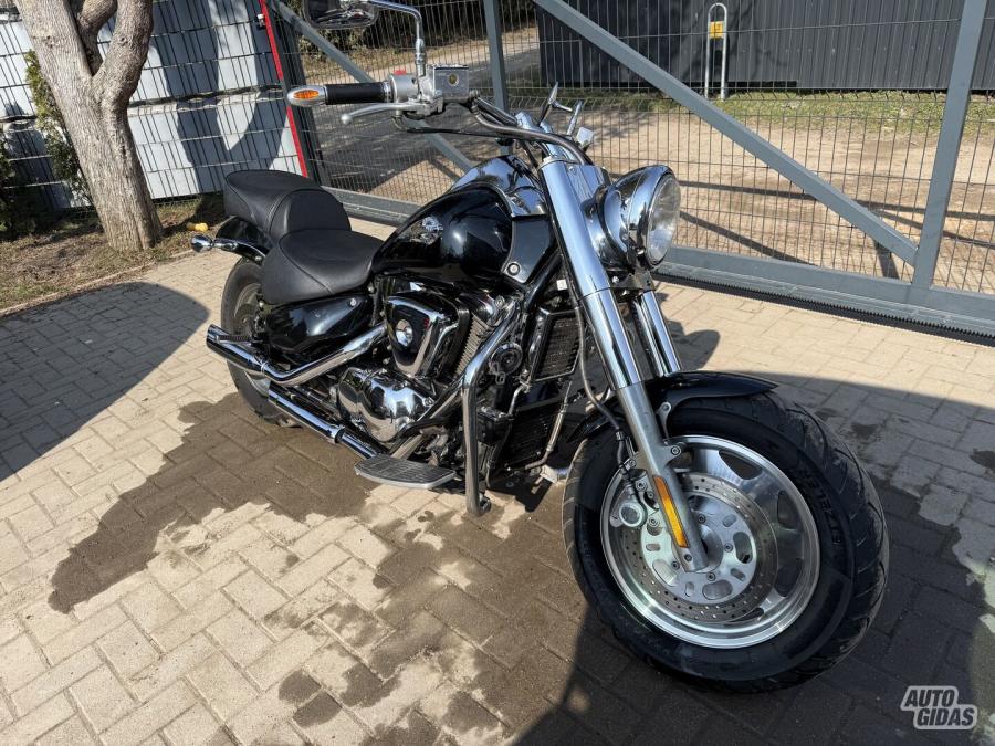 Melns Suzuki Intruder 1998 Kauņa, ar dzinēja tilpumu 1.50 L un nobraukumu 50 tūkst. km par 3100 €, foto 1 vietnē AUTOMOTO.COM.LV