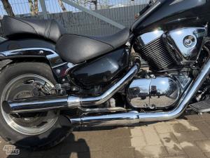 Melns Suzuki Intruder 1998 Kauņa, ar dzinēja tilpumu 1.50 L un nobraukumu 50 tūkst. km par 3100 €, foto 5 vietnē AUTOMOTO.COM.LV