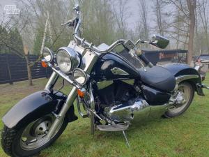 Melns Suzuki Intruder 2000 Ukmergė, ar dzinēja tilpumu 1.50 L un nobraukumu 49 tūkst. km par 4100 €, foto  vietnē AUTOMOTO.COM.LV