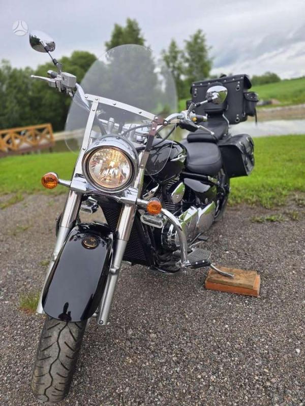 Black Suzuki Intruder 2009 in Prienai, with an engine capacity of 0.80 L and mileage of 19 thousand km for 3600 €, photo 1 on AUTOMOTO.COM.LV