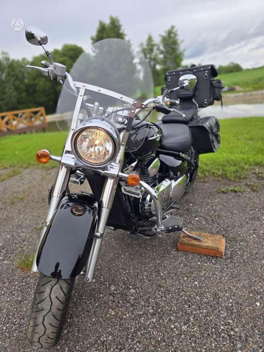 Black Suzuki Intruder 2009 in Prienai, with an engine capacity of 0.80 L and mileage of 19 thousand km for 3600 €, photo 1 on AUTOMOTO.COM.LV