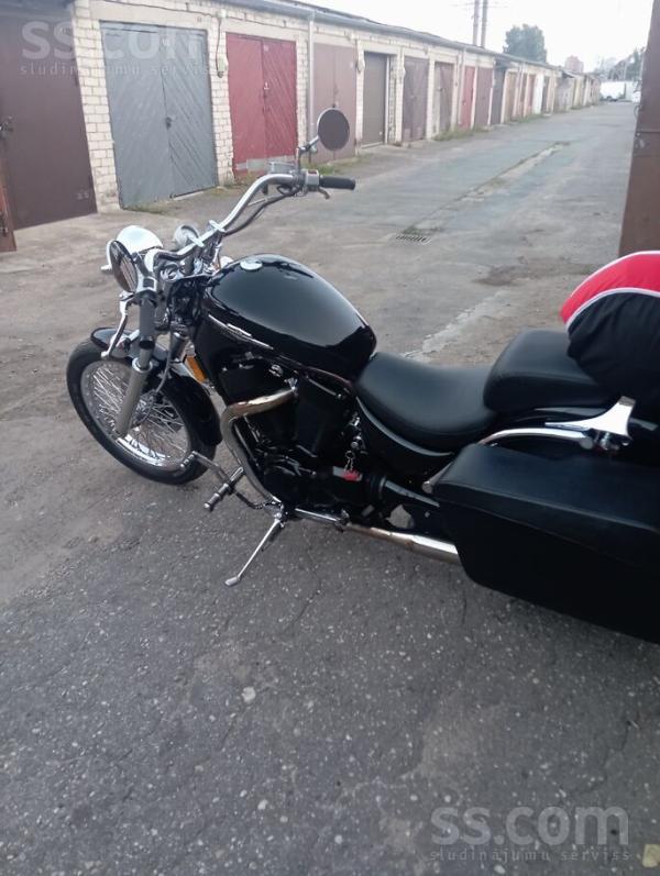 Suzuki Intruder 1992 in Riga, with an engine capacity of 1.40 L and mileage of 0 thousand km for 2800 €, photo 1 on AUTOMOTO.COM.LV