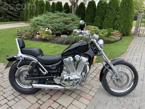 Suzuki Intruder 1992 Dobele vietnÄ Suzuki Intruder 1992 Dobele, ar dzinÄja tilpumu 1.40 L un nobraukumu 0 tÅ«kst. km par 2950 ā¬, foto 3 vietnÄ AUTOMOTO.COM.LV