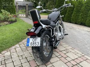 Suzuki Intruder 1992 Dobele, ar dzinēja tilpumu 1.40 L un nobraukumu 0 tūkst. km par 2950 €, foto 4 vietnē AUTOMOTO.COM.LV