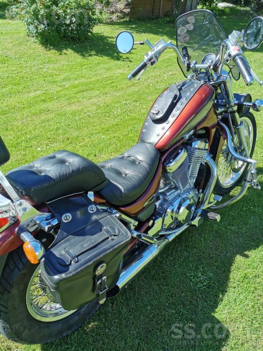 Suzuki Intruder 1996 Rīga, ar dzinēja tilpumu 0.81 L un nobraukumu 0 tūkst. km par 2700 €, foto 1 vietnē AUTOMOTO.COM.LV