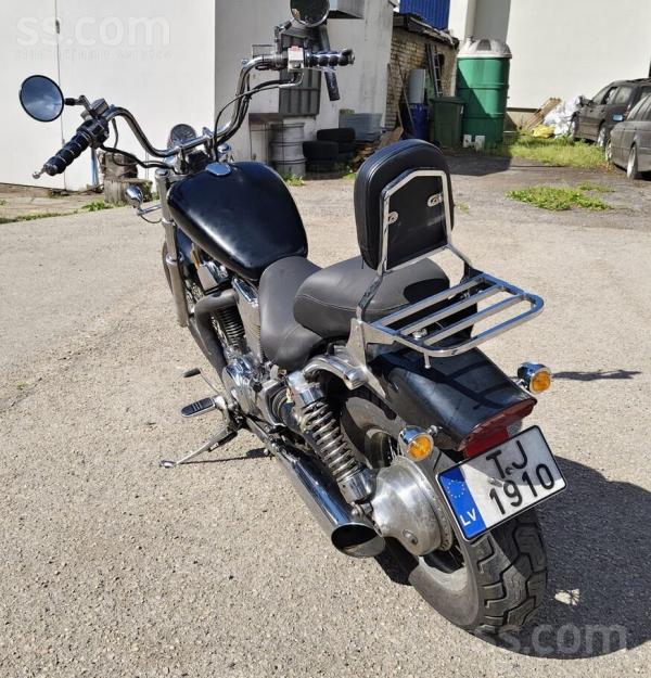 Сузуки Intruder 1999 в Рига, объемом двигателя 1.40 л и пробегом 0 тыс. км за 3200 €, фото 3 на AUTOMOTO.COM.LV