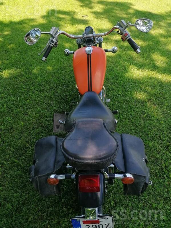 Suzuki Intruder 1999 in Cesis, with an engine capacity of 0.81 L and mileage of 0 thousand km for 2900 €, photo 3 on AUTOMOTO.COM.LV