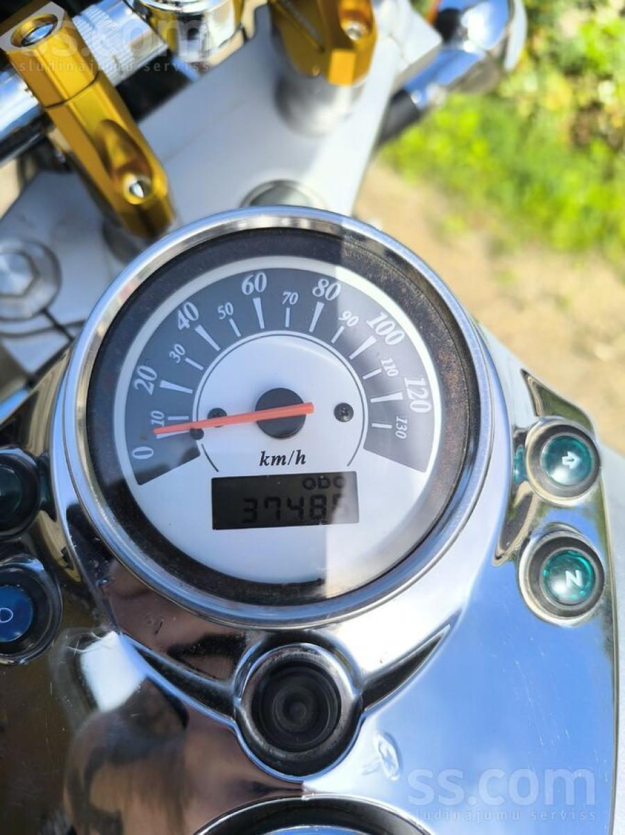 Suzuki Intruder 2000 Rīga, ar dzinēja tilpumu 0.13 L un nobraukumu 0 tūkst. km par 2200 €, foto 7 vietnē AUTOMOTO.COM.LV