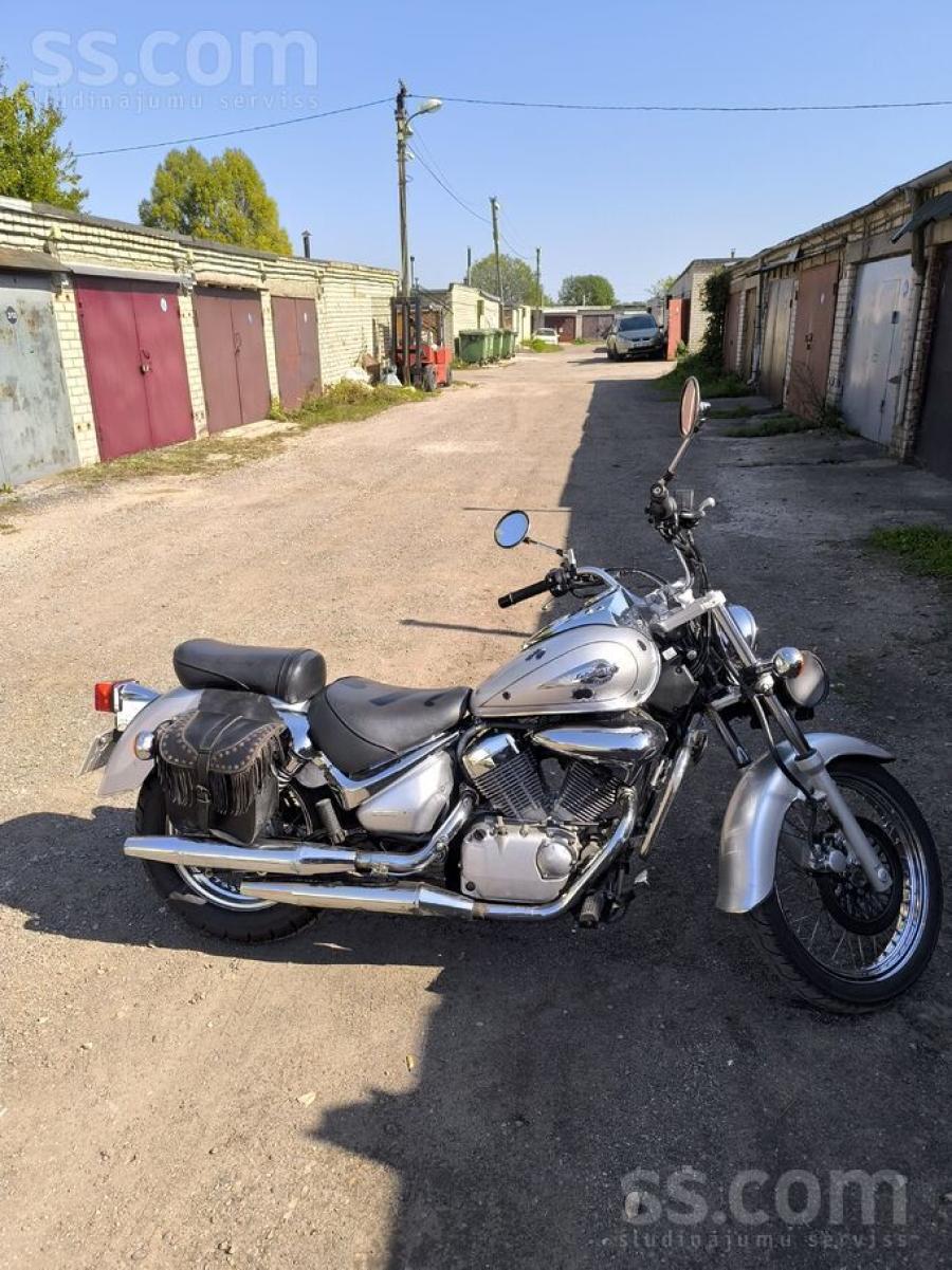 Suzuki Intruder 2000 Rīga, ar dzinēja tilpumu 0.13 L un nobraukumu 0 tūkst. km par 2200 €, foto 8 vietnē AUTOMOTO.COM.LV