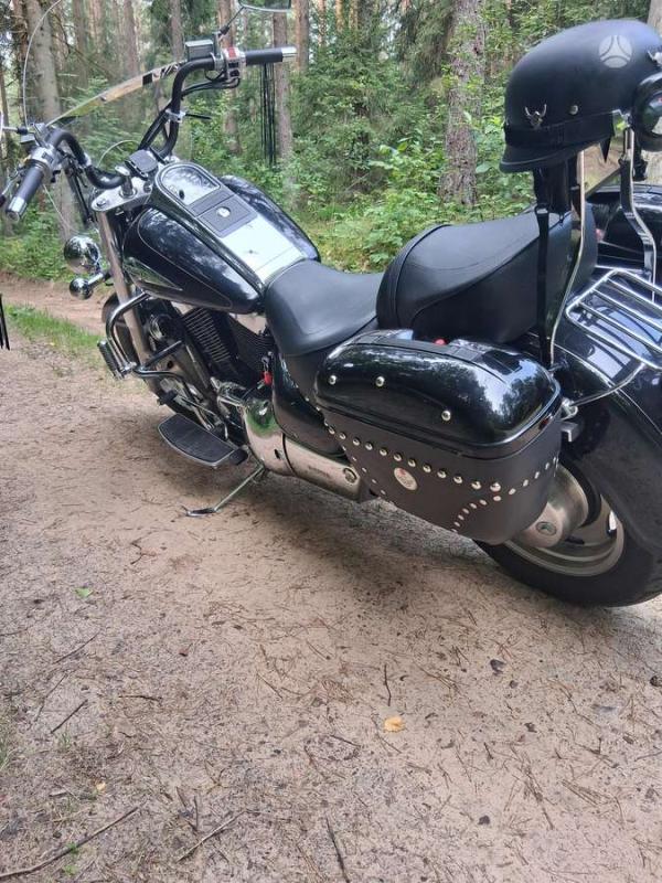 Suzuki Intruder 2000 in Kazlu Ruda, with an engine capacity of 1.50 L and mileage of 41 thousand km for 3050 €, photo 7 on AUTOMOTO.COM.LV