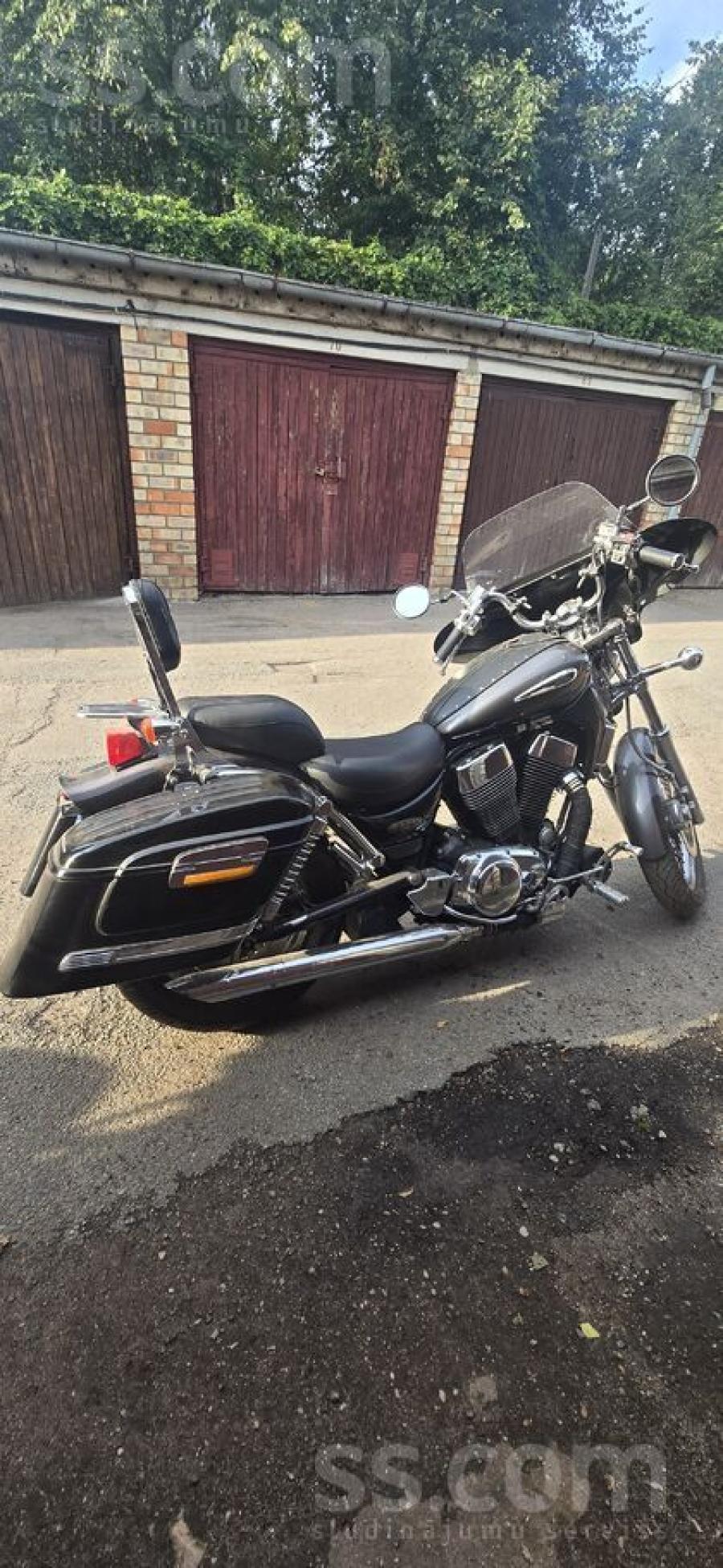 Suzuki Intruder 2000 Rīga, ar dzinēja tilpumu 1.40 L un nobraukumu 0 tūkst. km par 3350 €, foto 3 vietnē AUTOMOTO.COM.LV