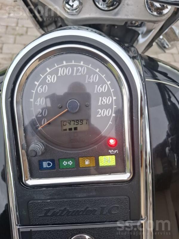 Suzuki Intruder 2001 Balvi, ar dzinēja tilpumu 1.50 L un nobraukumu 0 tūkst. km par 5700 €, foto 5 vietnē AUTOMOTO.COM.LV