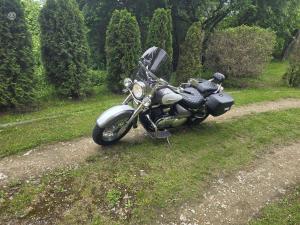 Suzuki Intruder 2005 in Kursenai, with an engine capacity of 0.80 L and mileage of 31 thousand km for 4800 €, photo 4 on AUTOMOTO.COM.LV