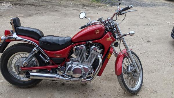 Red Suzuki Intruder 1993 in Vilnius, with an engine capacity of 0.81 L and mileage of 21 thousand km for 2600 €, photo 3 on AUTOMOTO.COM.LV