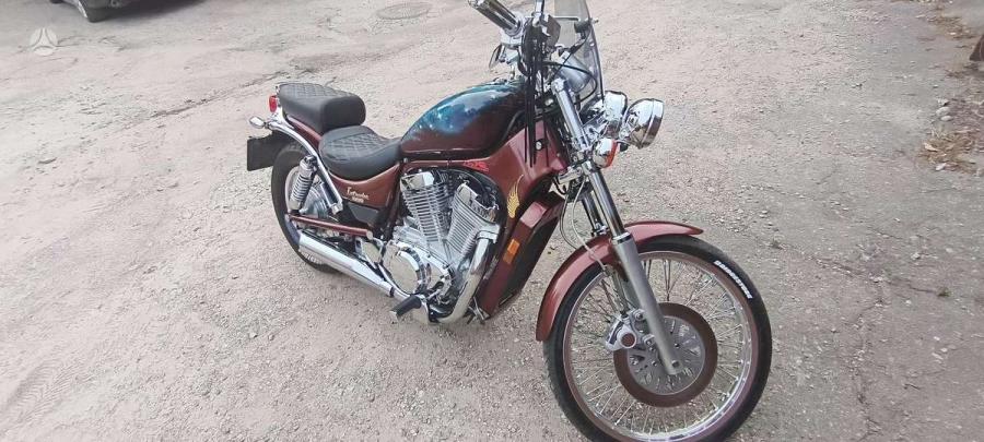 Red Suzuki Intruder 1995 in Kaunas, with an engine capacity of 0.80 L and mileage of 30 thousand km for 3600 €, photo 12 on AUTOMOTO.COM.LV