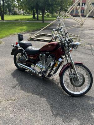 Red Suzuki Intruder 1996 in Pakruojis, with an engine capacity of 0.80 L and mileage of 19 thousand km for 3000 €, photo  on AUTOMOTO.COM.LV