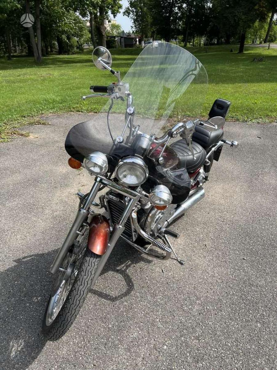 Red Suzuki Intruder 1996 in Pakruojis, with an engine capacity of 0.80 L and mileage of 19 thousand km for 3000 €, photo 6 on AUTOMOTO.COM.LV