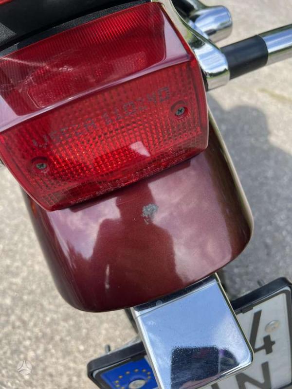 Red Suzuki Intruder 1996 in Pakruojis, with an engine capacity of 0.80 L and mileage of 19 thousand km for 3000 €, photo 8 on AUTOMOTO.COM.LV
