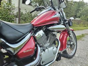 Red Suzuki Intruder 1999 in Vilnius, with an engine capacity of 0.13 L and mileage of 30 thousand km for 3400 €, photo 3 on AUTOMOTO.COM.LV