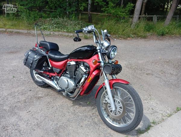 Red Suzuki Intruder 2002 in Telschi, with an engine capacity of 0.80 L and mileage of 0 thousand km for 2500 €, photo 2 on AUTOMOTO.COM.LV