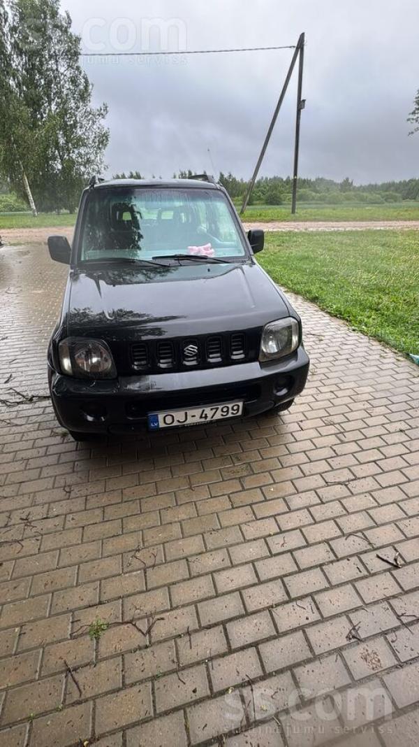 Черный Сузуки Джимни 2000 в Салдус, объемом двигателя 1.30 л и пробегом 340 тыс. км за 3100 €, фото 2 на AUTOMOTO.COM.LV