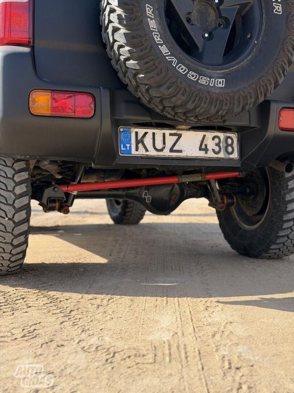 Melns Suzuki Jimny 2002 Panevēža, ar dzinēja tilpumu 1.60 L un nobraukumu 218 tūkst. km par 6000 €, foto 9 vietnē AUTOMOTO.COM.LV