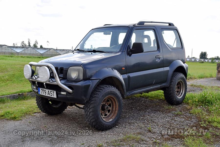 Melns Suzuki Jimny 2004 Tartu, ar dzinēja tilpumu 1.30 L un nobraukumu 196 tūkst. km par 4400 €, foto 1 vietnē AUTOMOTO.COM.LV