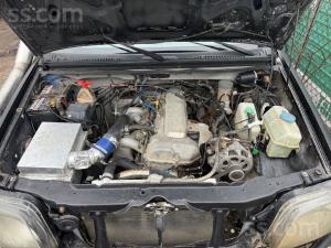 Черный Сузуки Джимни 2006 в Рига, объемом двигателя 1.60 л и пробегом 160 тыс. км за 6900 €, фото 9 на AUTOMOTO.COM.LV