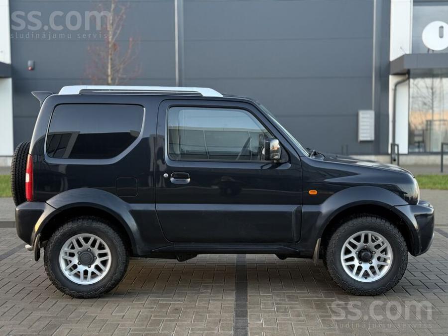 Melns Suzuki Jimny 2009 Rīga, ar dzinēja tilpumu 1.30 L un nobraukumu 148 tūkst. km par 9900 €, foto 6 vietnē AUTOMOTO.COM.LV